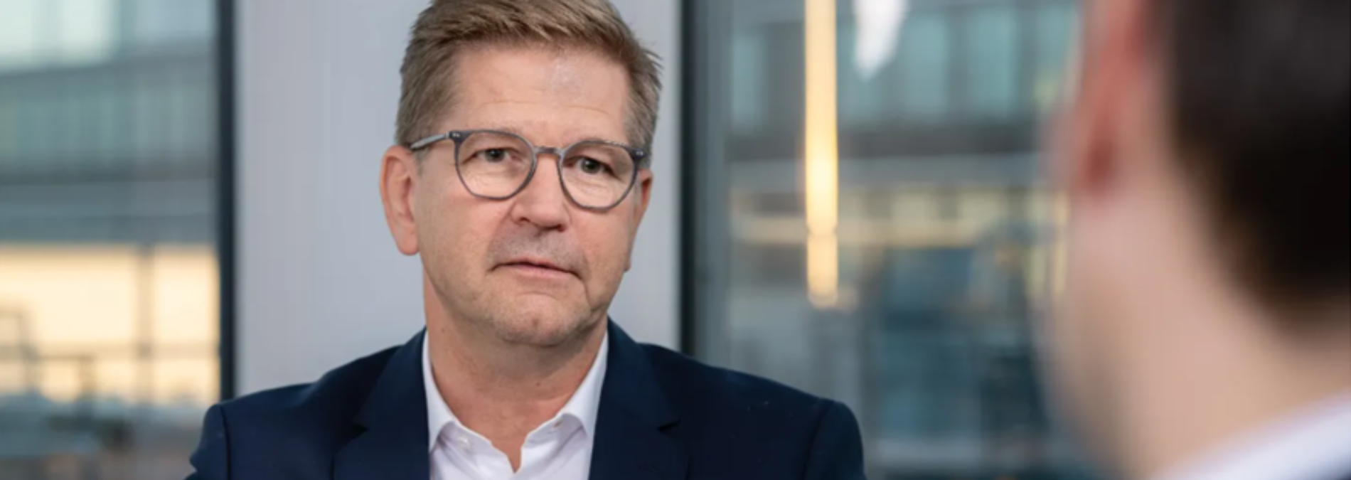 Use EPLAN's Step-By-Step Wiring Solution For Panel Building Efficiency